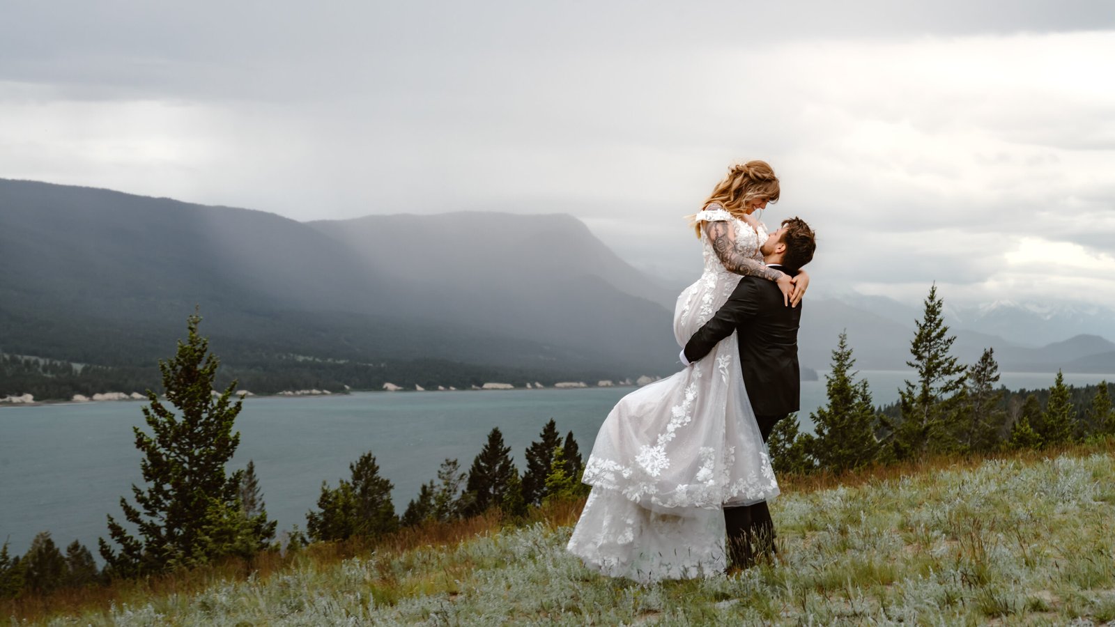 CODY & KASSIDY | SPRING ELOPEMENT IN THE COLUMBIA VALLEY | FAIRMONT HOT ...