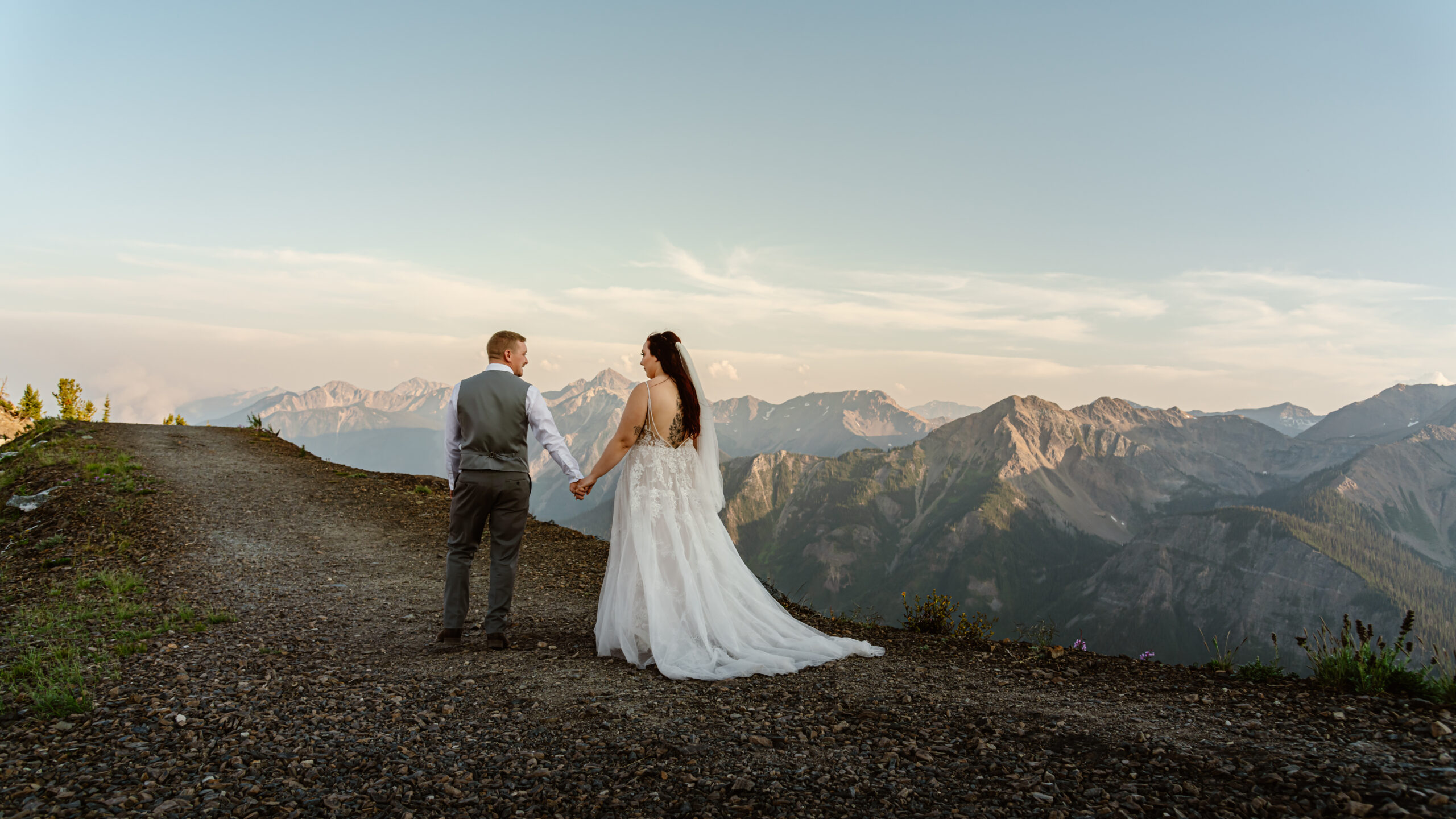 Kylie & Zack Summer Wedding at Kicking Horse Mountain Resort | Golden ...
